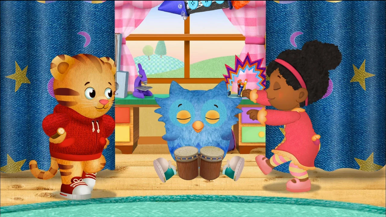 Finding a Way to Play on Backwards Day | Daniel Tiger's Neighborhood ...