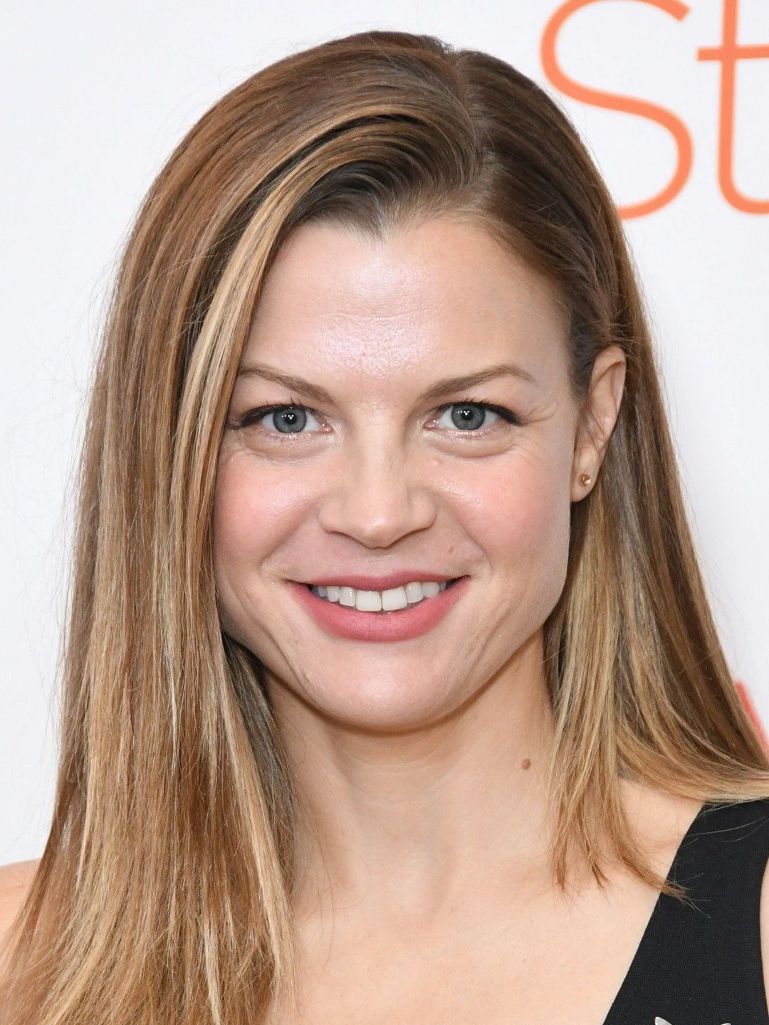 Stephanie Lemelin | DC Super Hero Girls Wikia | Fandom