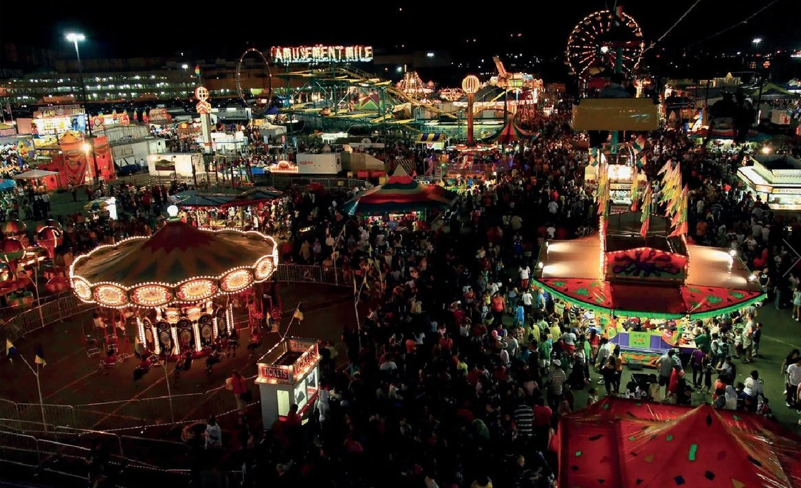 Amusement Mile | DC Extended Universe Wiki | Fandom