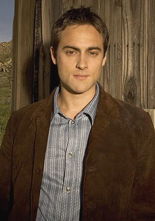 Stuart Townsend | DC Movies Wiki | Fandom