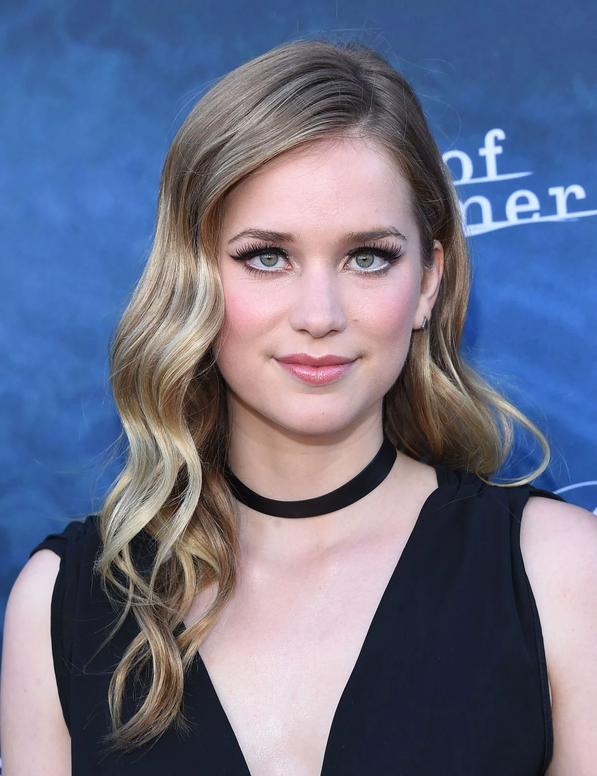 Elizabeth Lail | Dead of Summer Wiki | Fandom