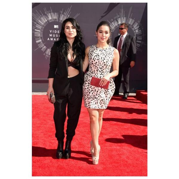 Image Alex And Cassie Steele At Vma Degrassi Wiki Fandom Powered By Wikia