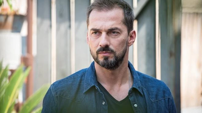 Martin Constant | Wiki Demain nous appartient | Fandom