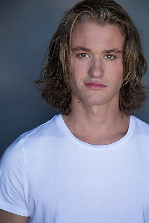 Dylan Playfair | Wikia Descendientes | Fandom