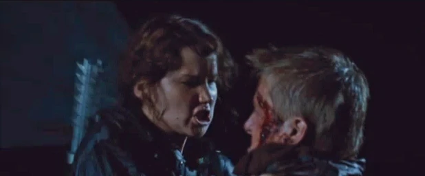 Bild - 618px-Katniss fighting Cato (2).jpg | Die Tribute von Panem Wiki ...