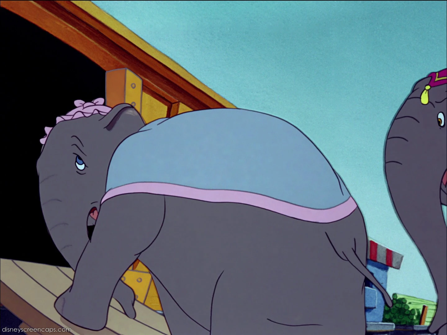 Image - Dumbo-disneyscreencaps com-303.jpg | Disney Wiki | FANDOM ...