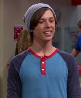 Logan Hunter | Disney Wiki | Fandom