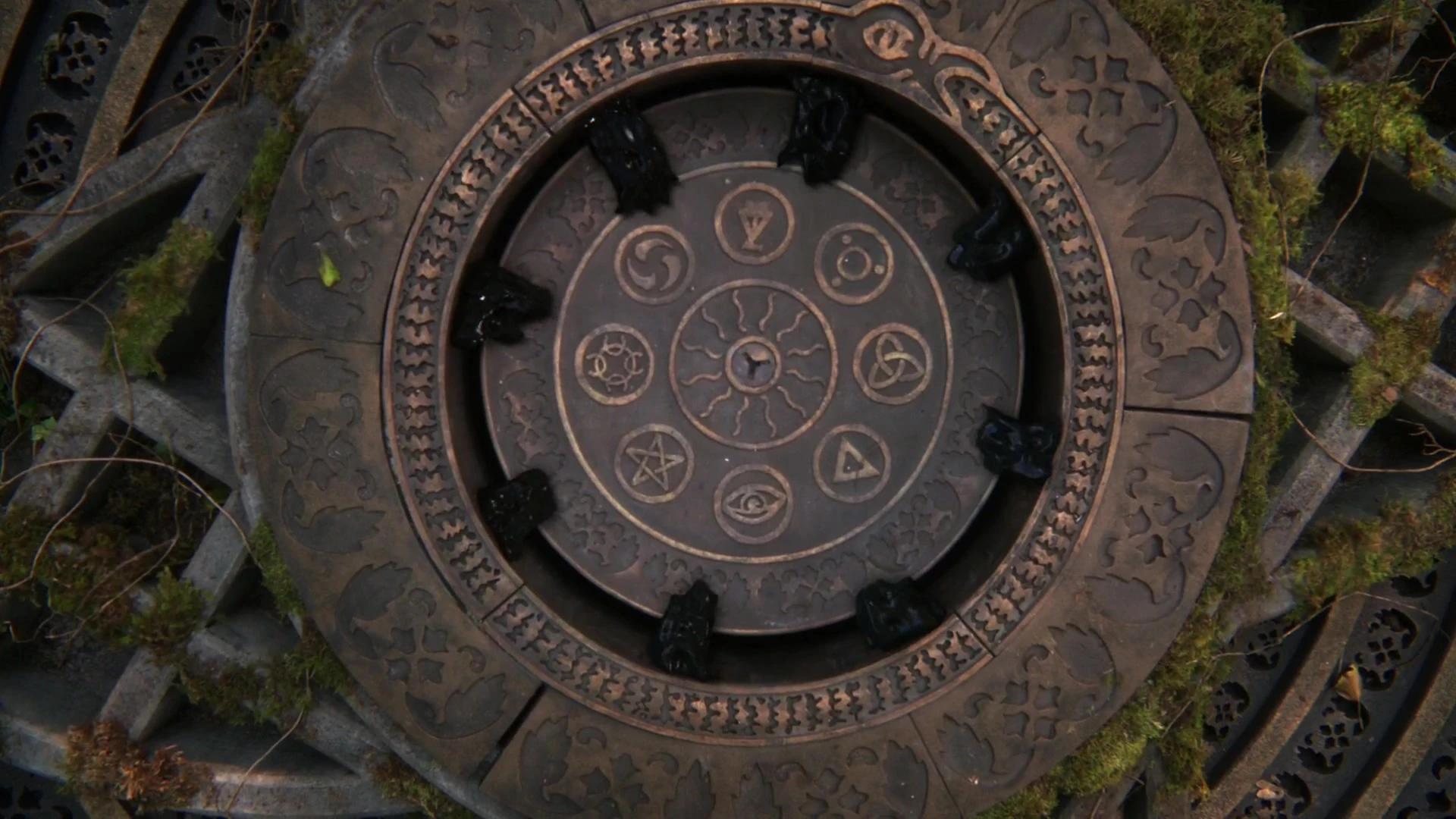 Image - Once Upon a Time - 5x08 - Birth - Dark One Vault.jpg | Disney ...