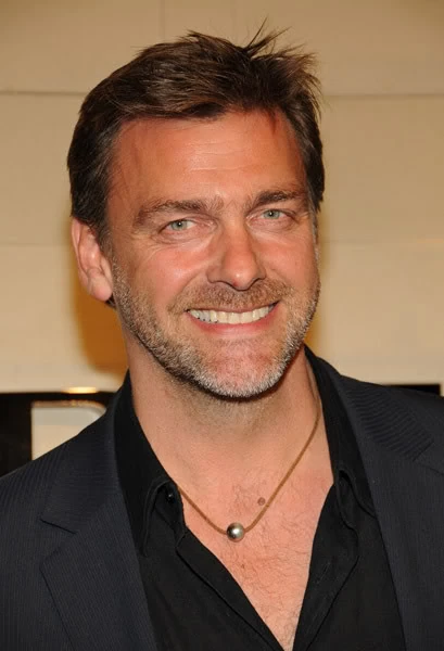 Ray Stevenson | Wiki Divergente | Fandom