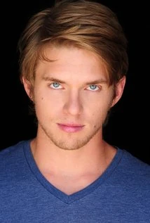 Chris Brochu | Doblaje Wiki | Fandom