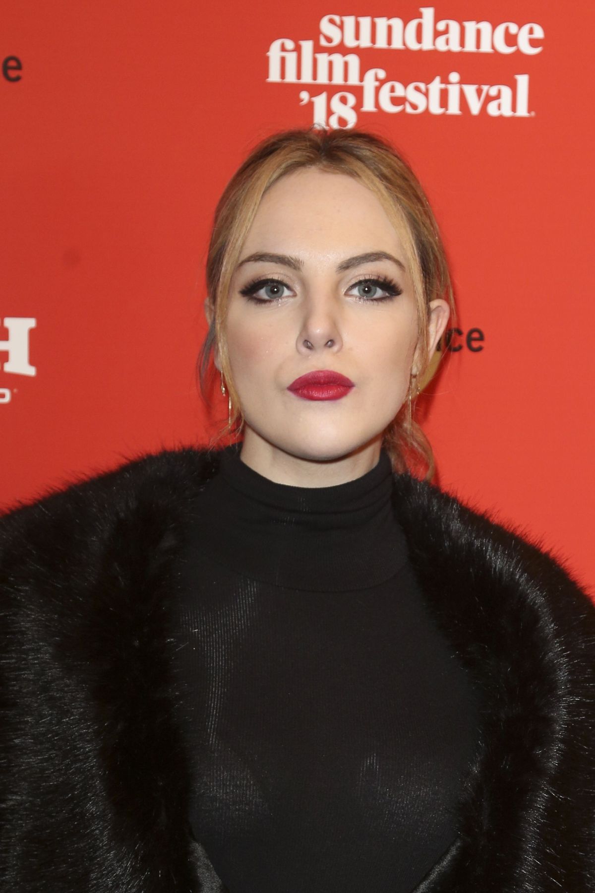 Elizabeth Gillies | Doblaje Wiki | Fandom Elizabeth Gillies | Doblaje Wiki | Fandom