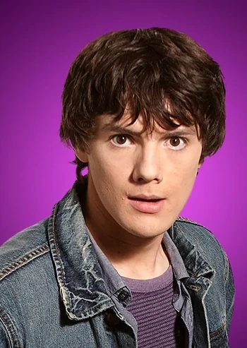 Matthew Knight | Doblaje Wiki | Fandom