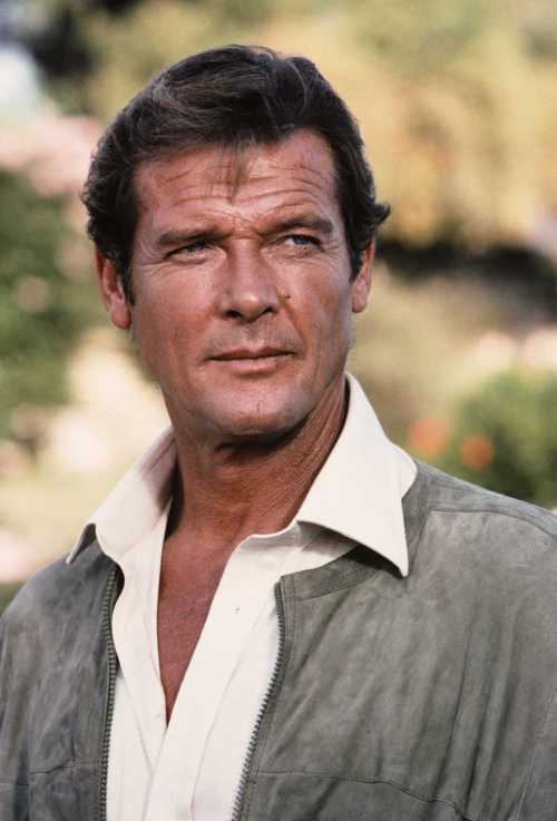 Roger Moore Doblaje Wiki Fandom Powered By Wikia