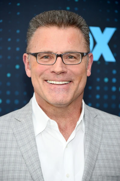 Howie Long | Doblaje Wiki | Fandom