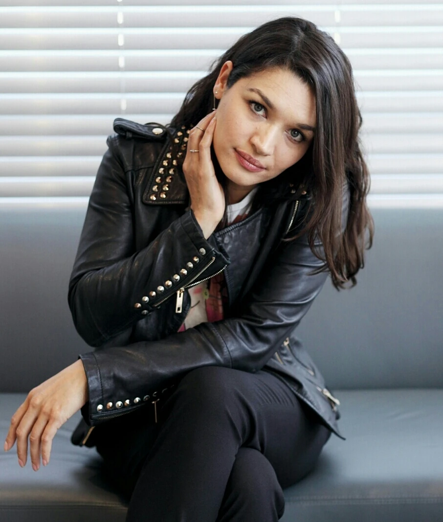 Kim Engelbrecht | Doblaje Wiki | Fandom