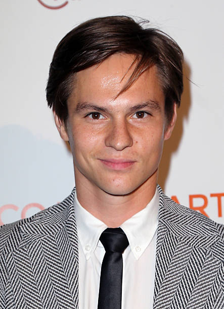 Mark L. Young | Doblaje Wiki | Fandom