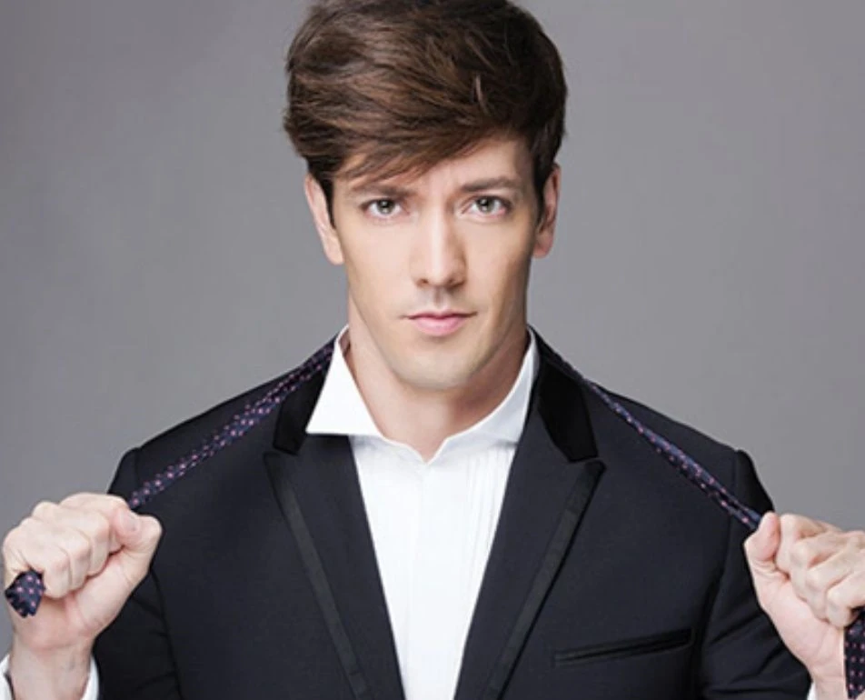 Roger González | Doblaje Wiki | Fandom