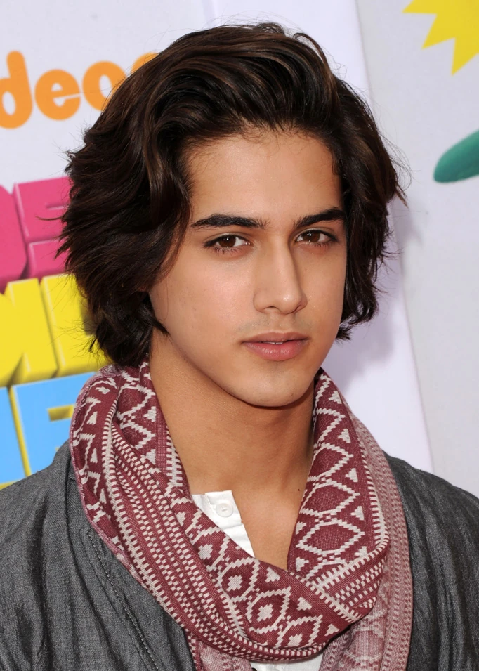Avan Jogia | Doblaje Wiki | FANDOM powered by Wikia
