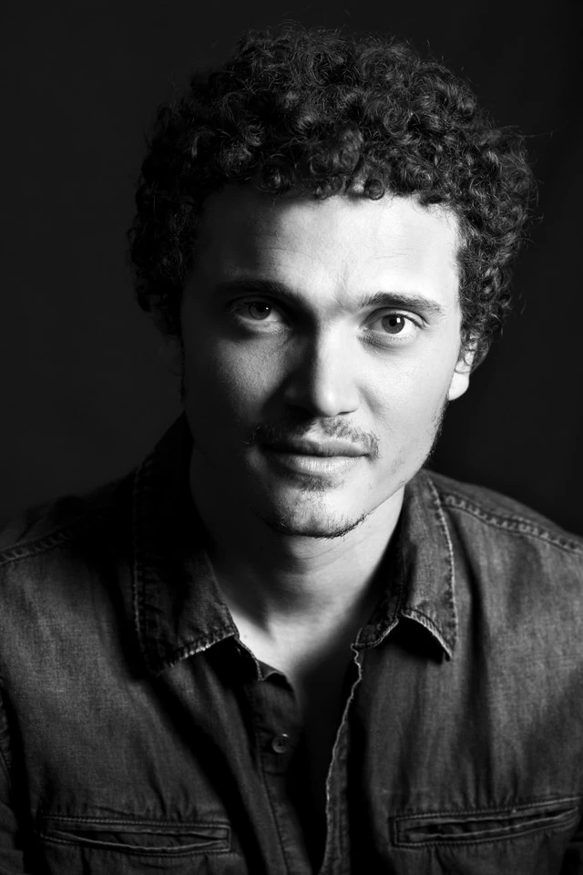 Karl Glusman | Doblaje Wiki | Fandom