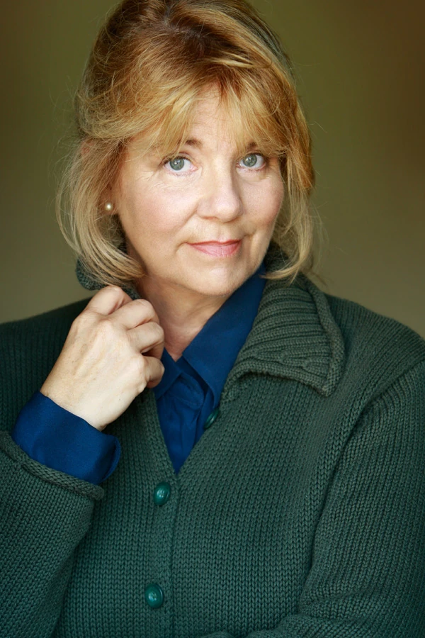 Betsy Baker | Doblaje Wiki | Fandom