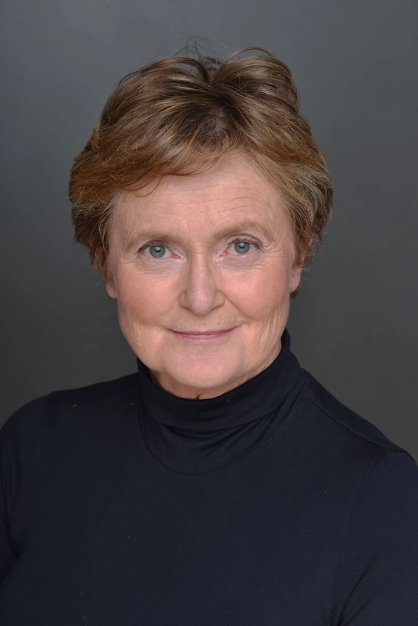 Bronwen Mantel | Dubbing Wikia | Fandom