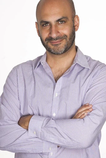 Michael Benyaer | Dubbing Wikia | Fandom