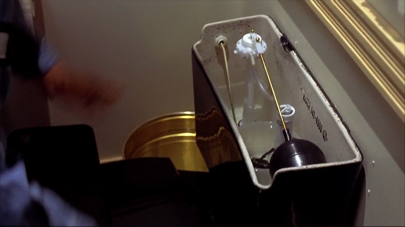 Mary's Broken Toliet | Dumb and dumber Wiki | Fandom