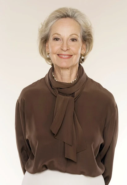 Gerlinde Locker | Edelsteintrilogie Wiki | FANDOM powered by Wikia