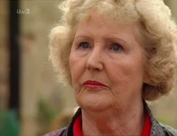 Episode 2582 (23rd September 1999) | Emmerdale Wiki | Fandom