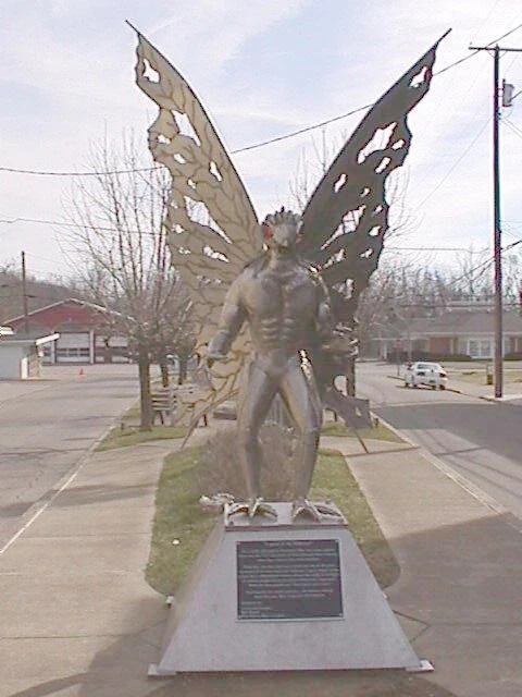 Advertencias de Mothman: El “Hombre Polilla” | Wiki Enciclopedia del ...