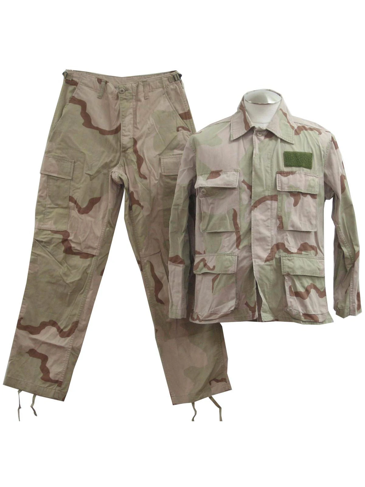 Desert Camouflage Uniform | Equipment Wiki | Fandom