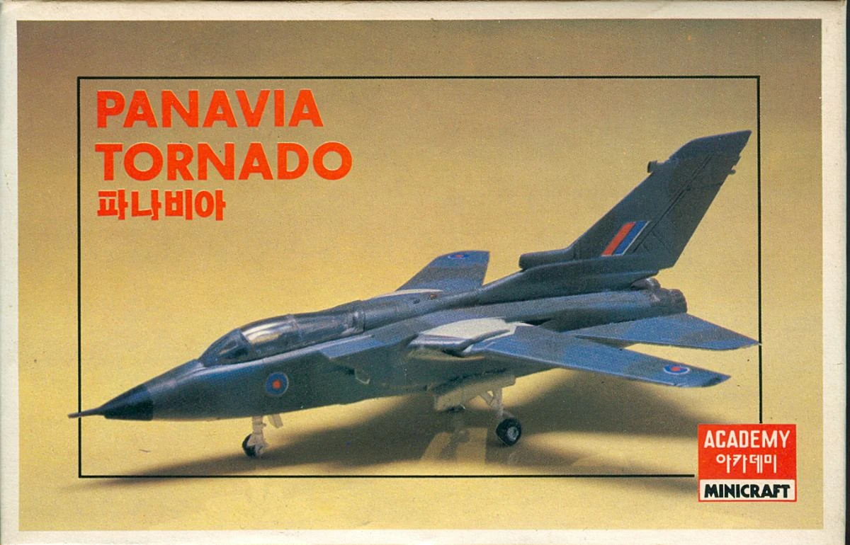 1/144 Scale Tornado Academy 1/144 Scale Panavia Tornado Model Kit ...