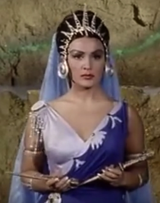 Pasiphae, the Witch (Hercules vs the Giant Warriors) | The Female ...