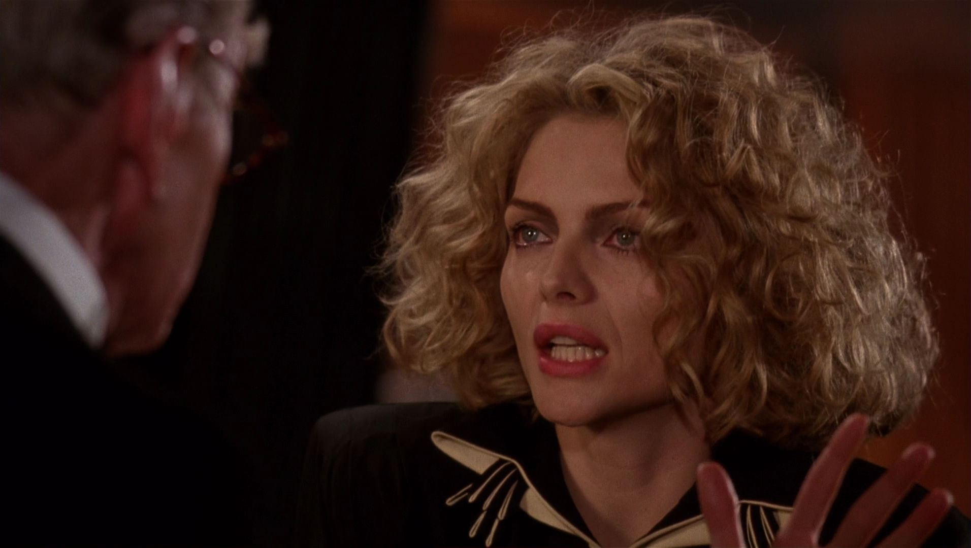 Image Selina Kyle Catwoman Played By Michelle Pfeiffer Batman
