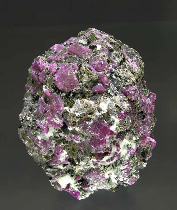 Imagen - Corindon noruega 327.jpg | Wiki Gemas | FANDOM powered by Wikia