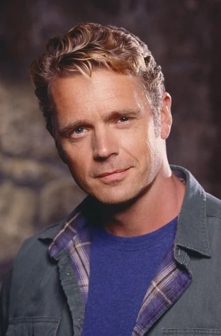 Jonathan Kent | Smallville Wiki | FANDOM powered by Wikia