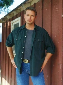 Jonathan Kent | Smallville Wiki | FANDOM powered by Wikia