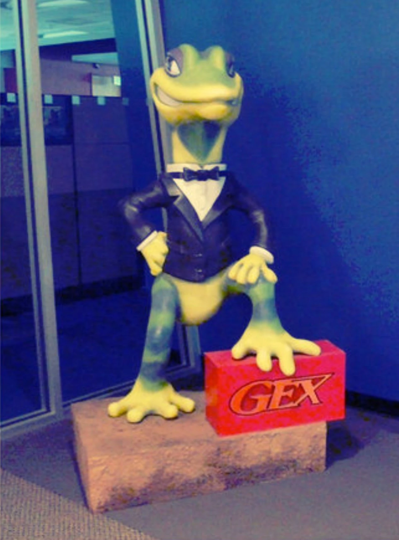 Statue | Gex wiki | Fandom