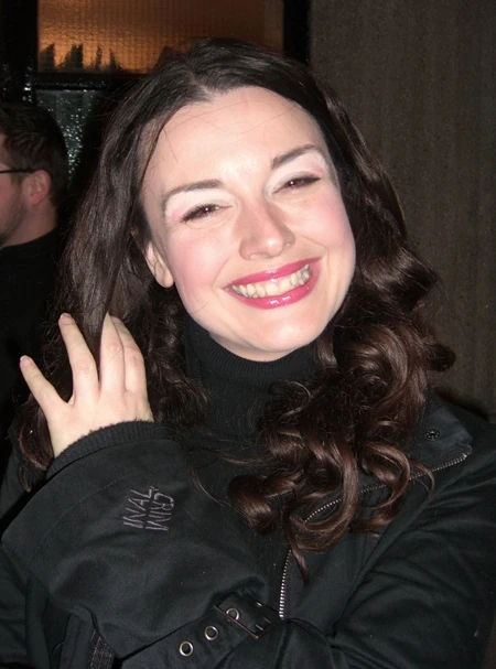 Dianne Pilkington | The Golden Throats Wiki | Fandom