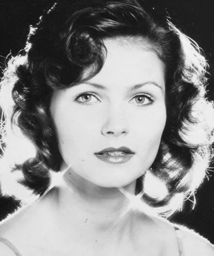 Fiona Fullerton | The Golden Throats Wiki | Fandom