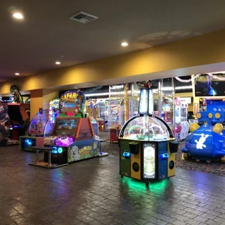 Northern Lights Arcade | Great Wolf Lodge Wiki | Fandom