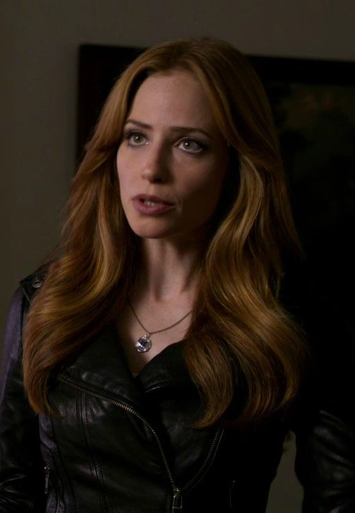 Angelina Lasser | Wiki Grimm | FANDOM powered by Wikia