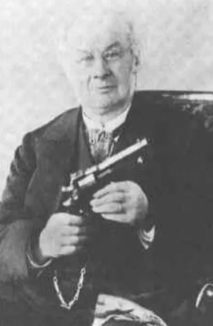Léon Nagant | Gun Wiki | Fandom