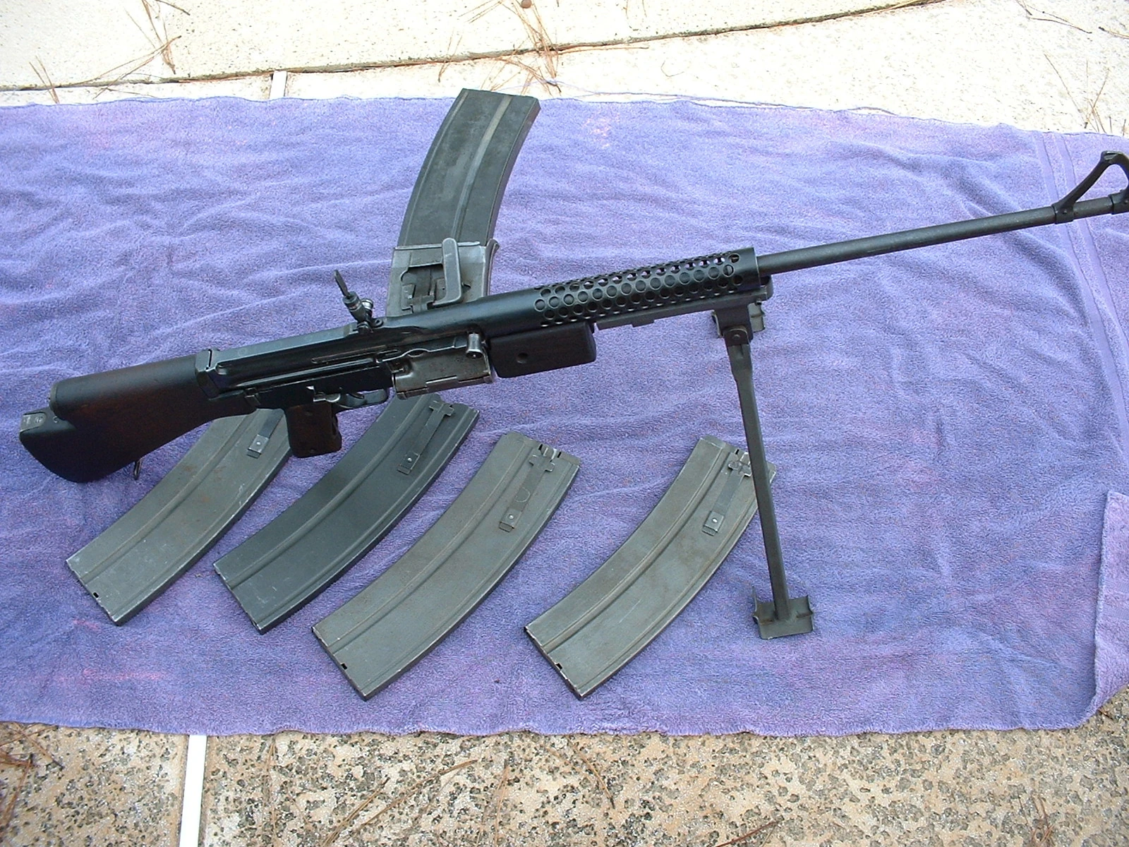 Johnson light machine gun | Gun Wiki | FANDOM powered by Wikia