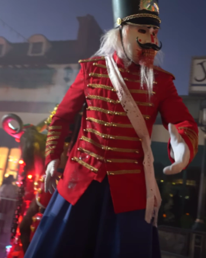 Nutcracker Stiltwalker | Halloween Horror Nights Wiki | Fandom