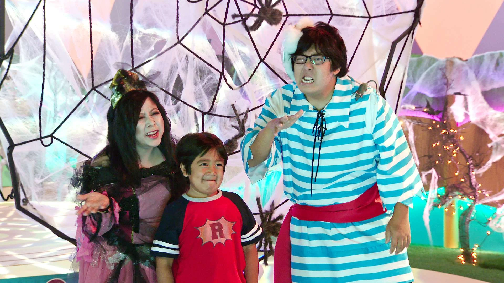 Ryan's Spooky Playdate | Halloween Specials Wiki | Fandom