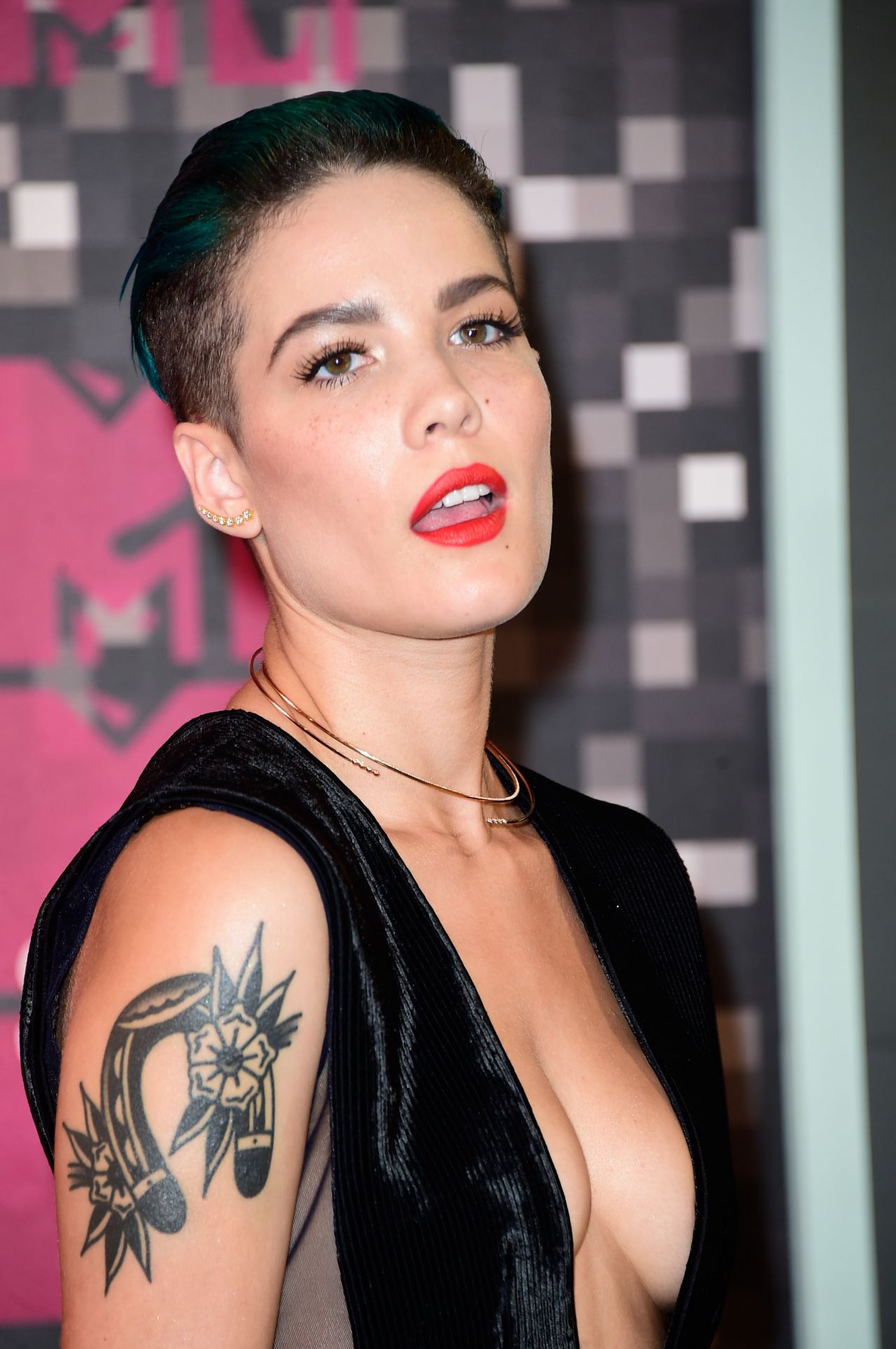 Image - Halsey-2015-mtv-video-music-awards-at-microsoft-theater-in-los ... Image - Halsey-2015-mtv-video-music-awards-at-microsoft-theater-in-los ...