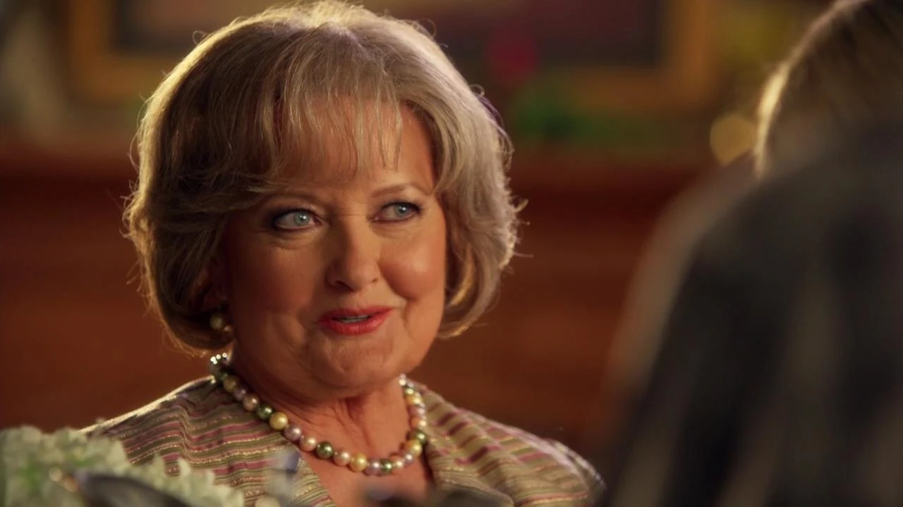 Bettie Breeland | Hart of Dixie Wiki | Fandom