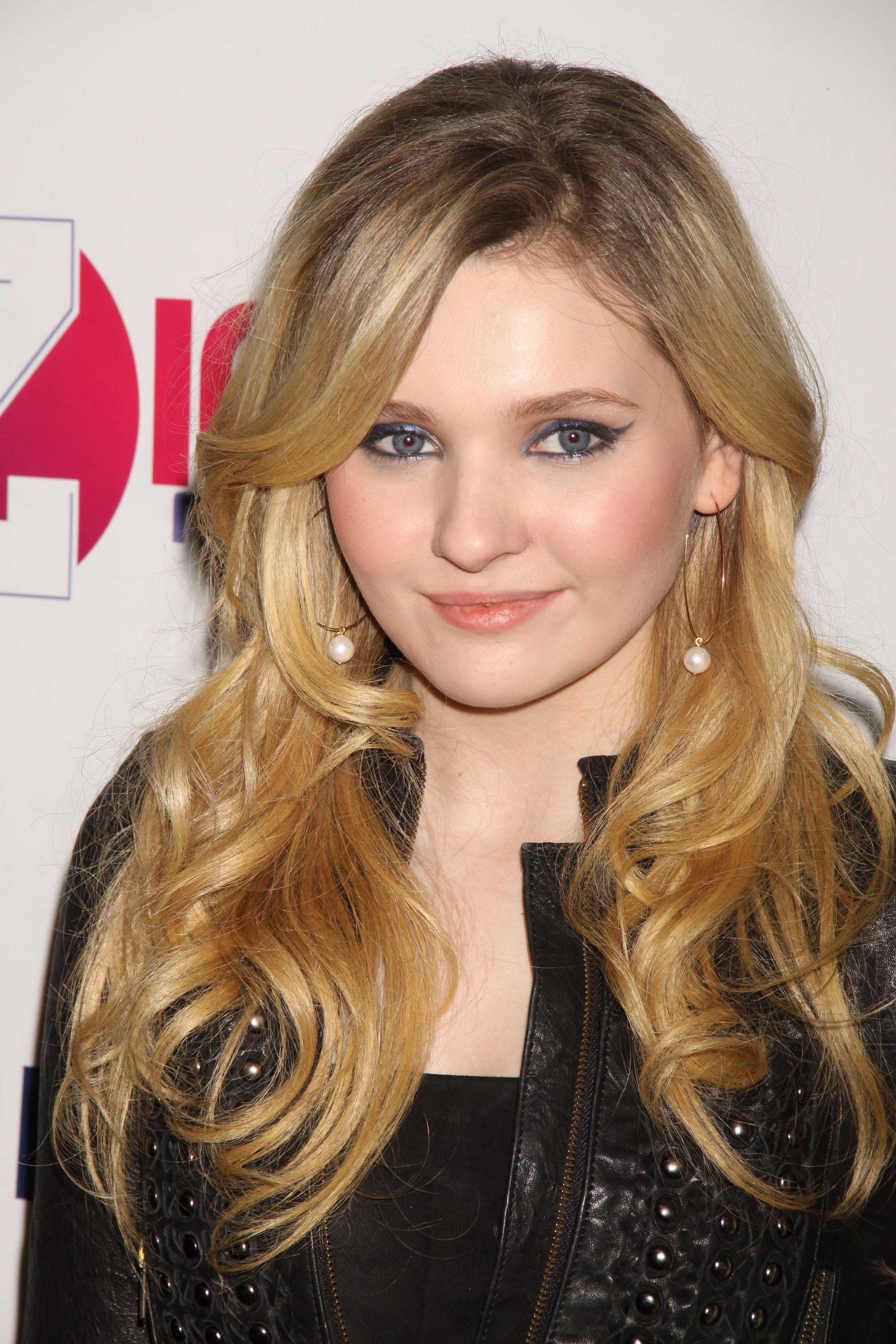 Abigail Breslin | Headhunter's Horror House Wiki | FANDOM powered by Wikia Abigail Breslin | Headhunter's Horror House Wiki | FANDOM powered by Wikia