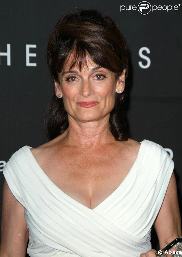 Cristine Rose | Heroes Wiki | Fandom